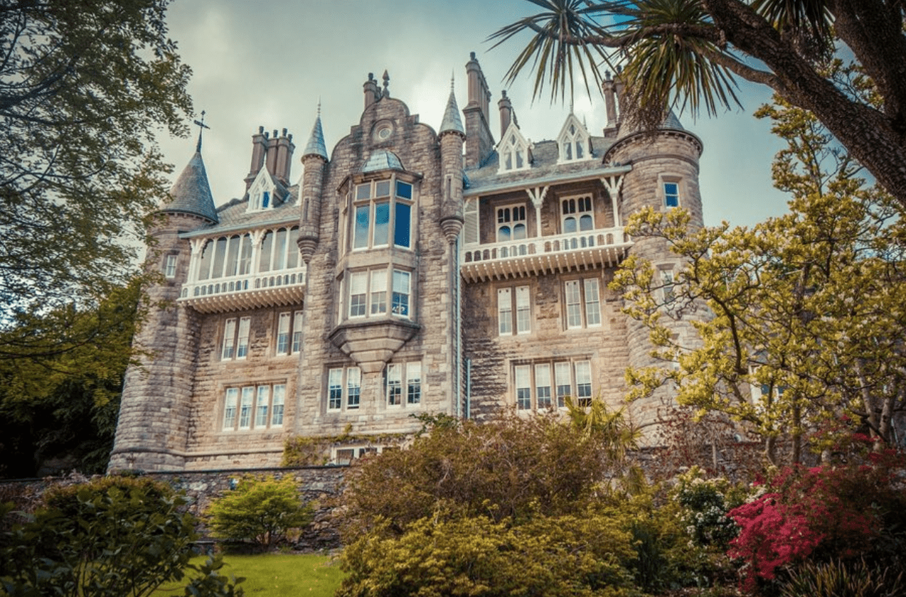 Romantic Castles for hire - British Muslim Magazine