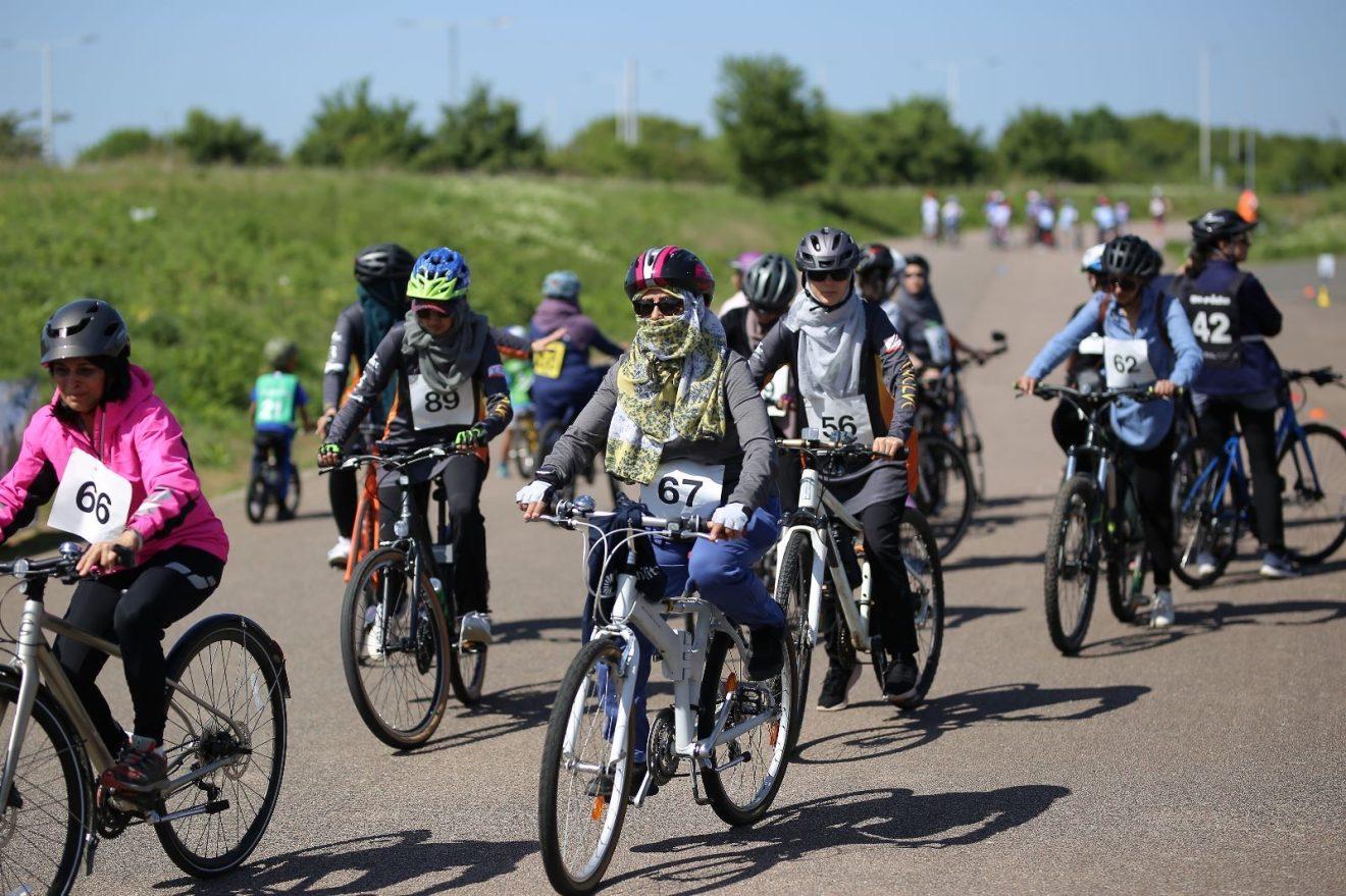 The Women Breaking Down Barriers for Muslim Cyclists - British Muslim ...